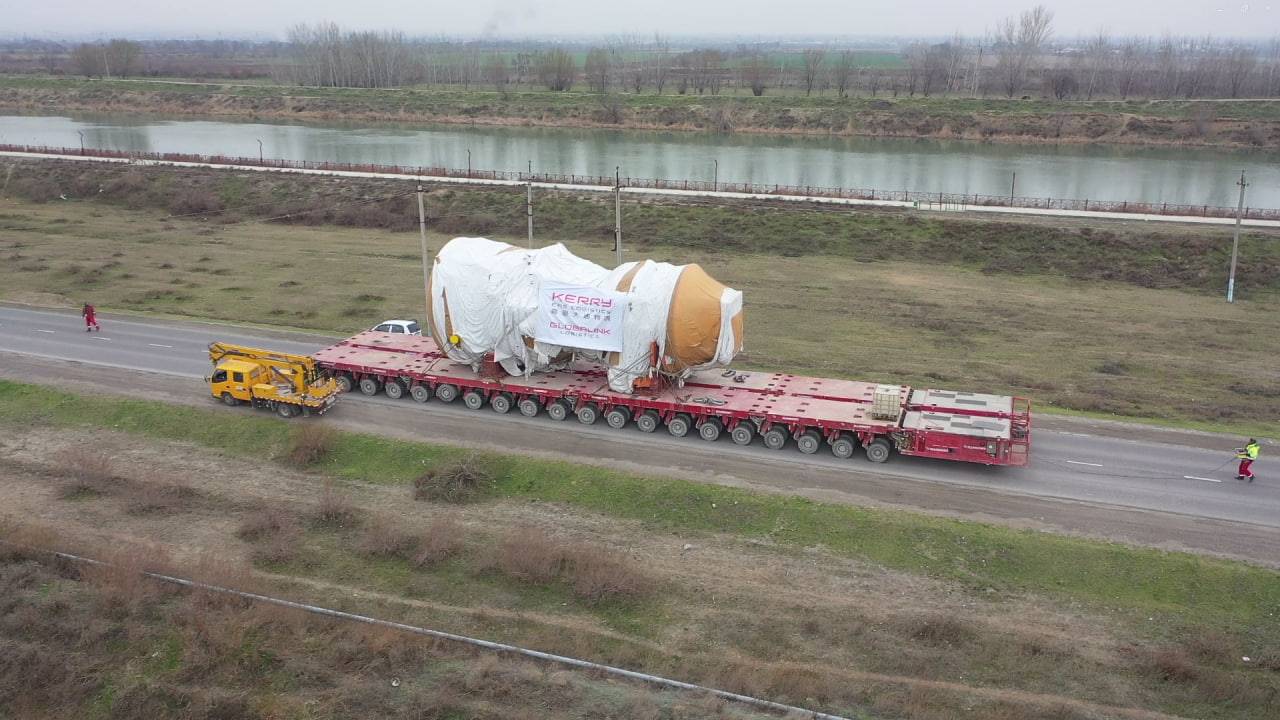The second gas turbine imported from Japan for the thermal power plant ...