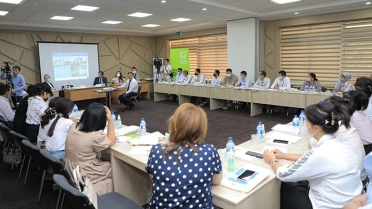 Pedagoglar va psixologlar oʻquvchilarini kasb-hunarga yoʻnaltirishning ...