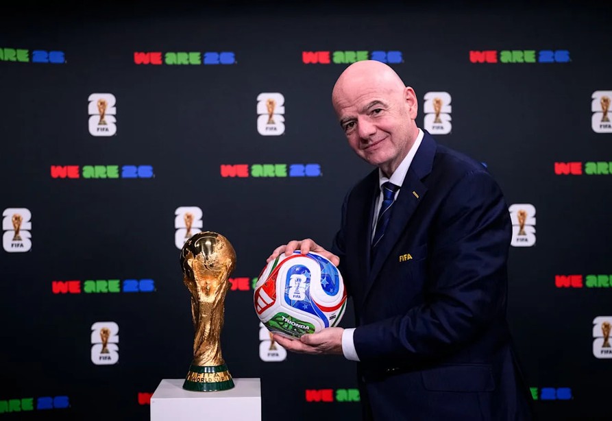 Janni Infantino O‘zbekiston terma jamoasiga omad tiladi