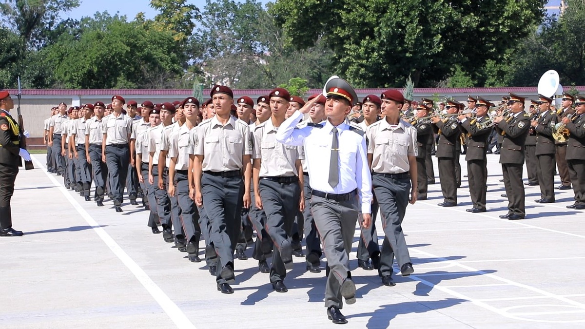 Harbiy maktablarda bitiruv marosimi boʻlib oʻtyapti