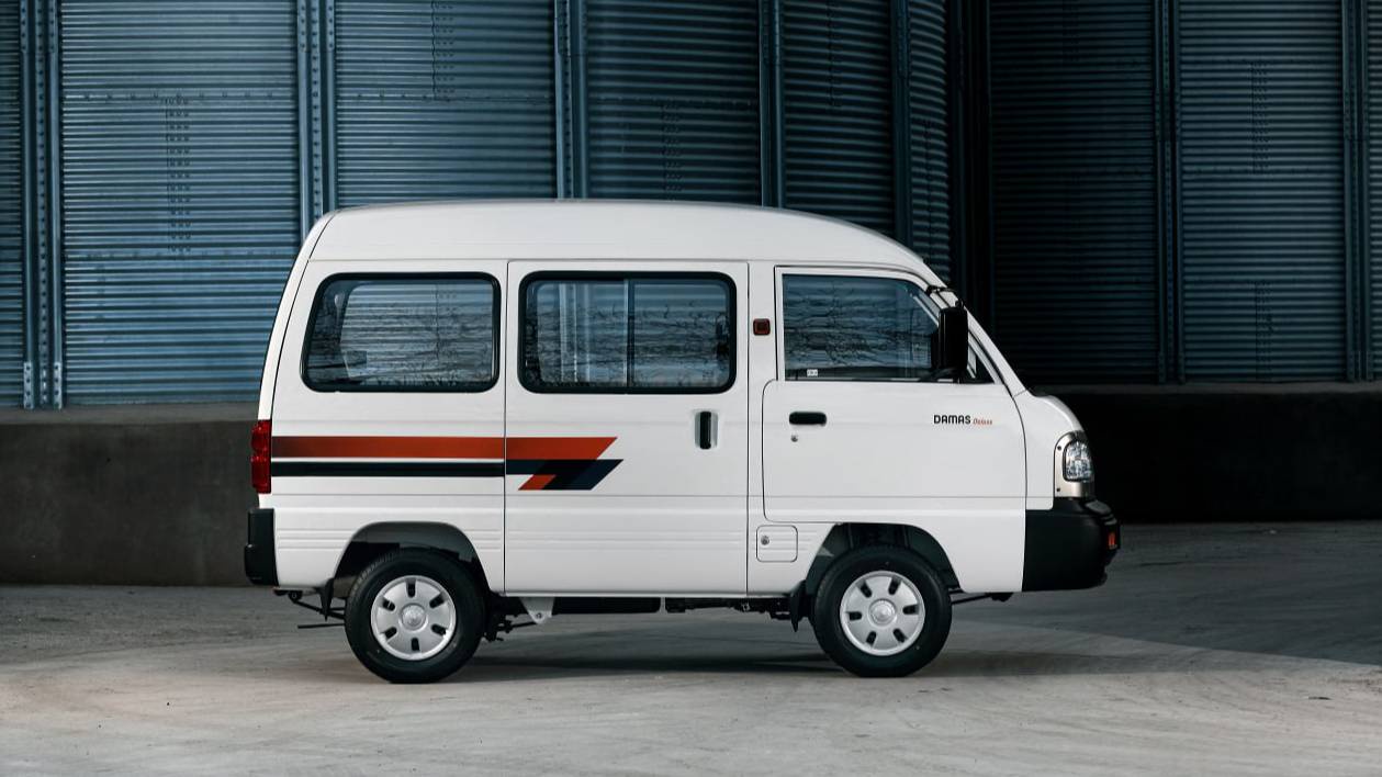 UzAuto Motors announced the opening of a contract for a Damas minivan ...